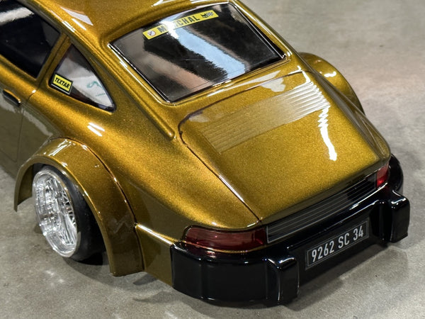 82 PORSCHE WIDEBODY WITH FLARES 1-10 Body Shell [Quality RC] QRC-PORSC ...